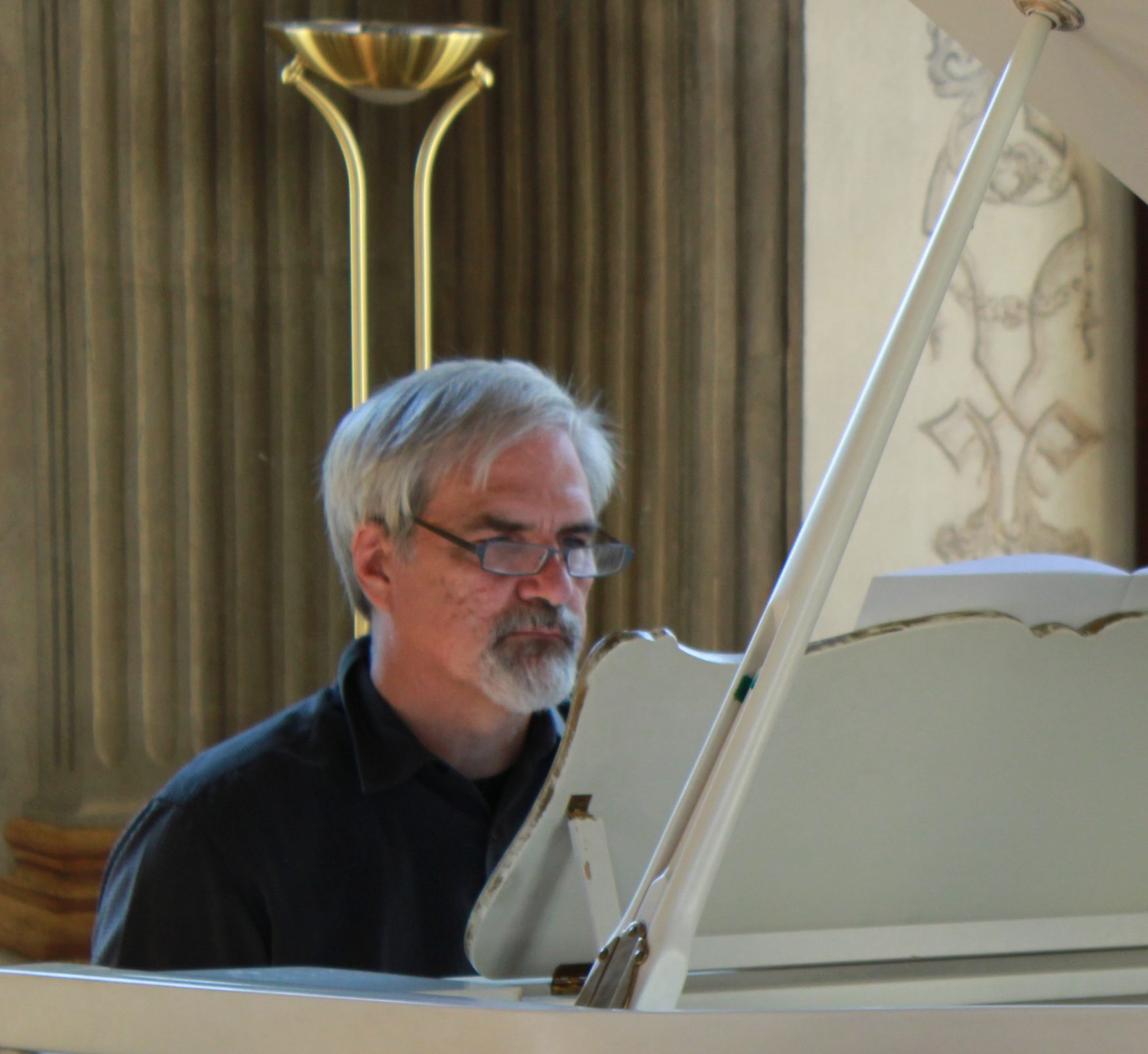 GALLERY CONCERT: NICHOLAS UNDERHILL - Heights Arts Heights Arts